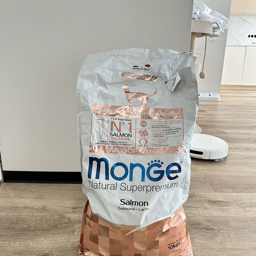 Сухой корм для стерилизованных кошек Monge