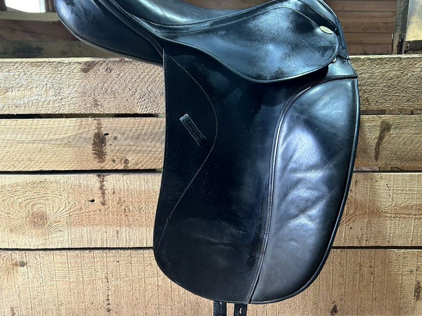 Седло выездковое Kentaur