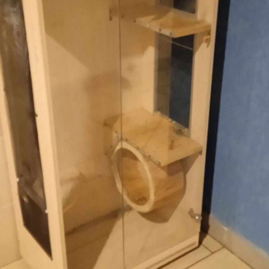 Вольер для хорька с колесом