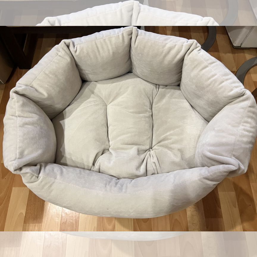 Лежанка для собак и кошек