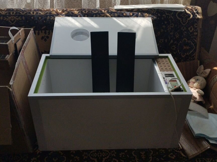 Инкубатор для яиц автоматический