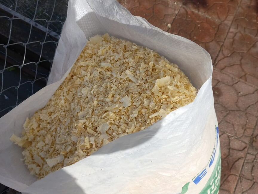 Стружка сухая, сено - солома