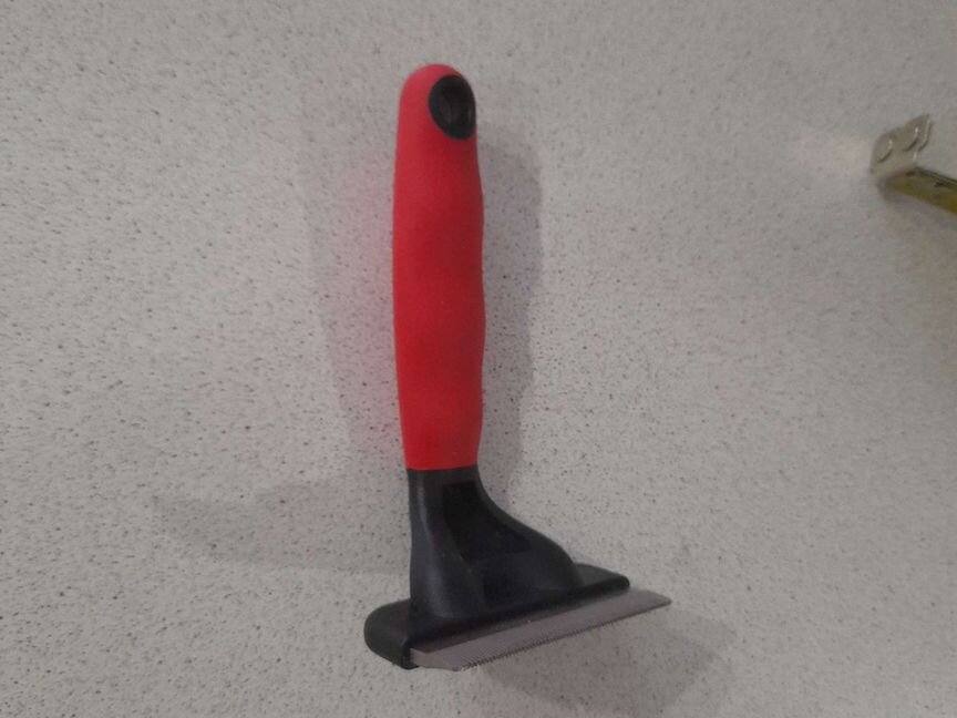 Расческа фурминатор