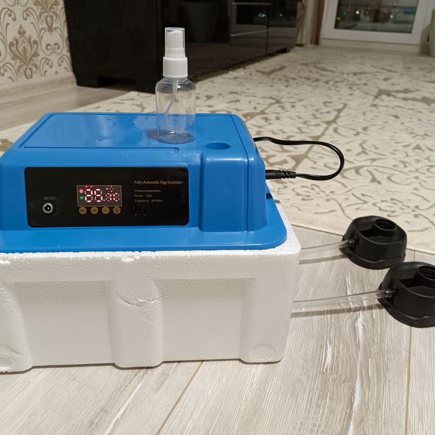 Инкубатор для яиц автоматический, на 12 яиц