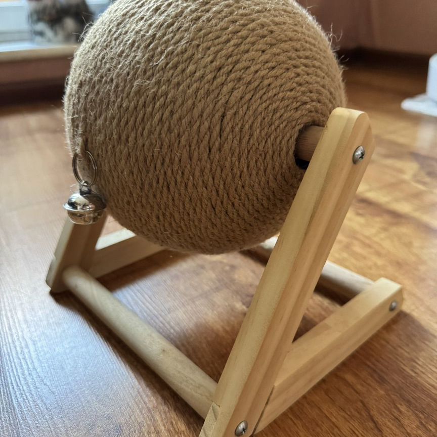 Когтеточка-шар 16 см напольная