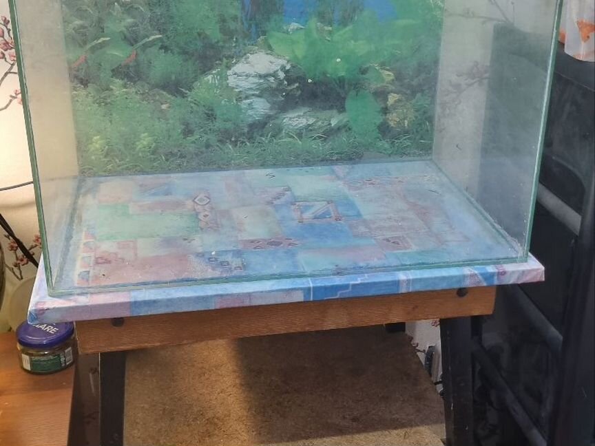 Аквариум 105 литров вместе со столом