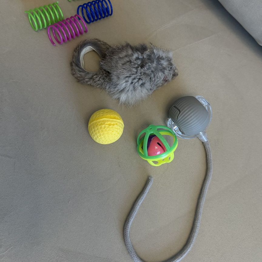 Игрушки для кошек пакетом (Бронь)