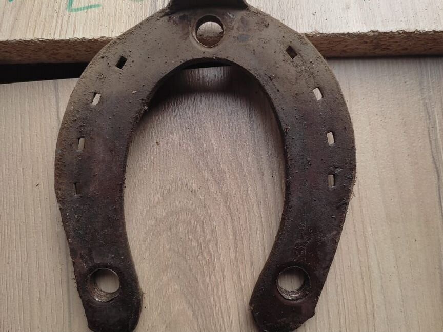 Подкова для лошади