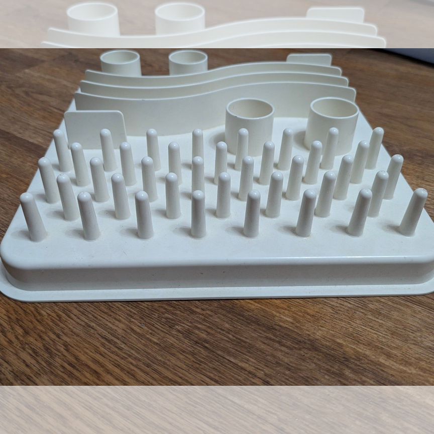 Кормушка для медленного кормления кошек и собак