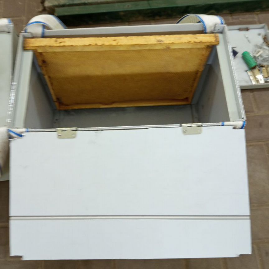 Ящики для пчелопакетов