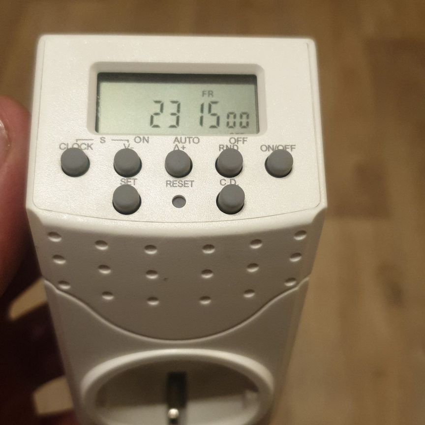 Розетка таймер цифровой для аквариума 1800вт