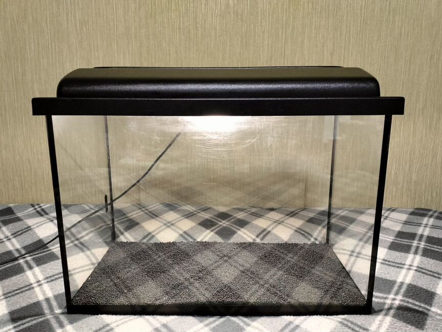 Аквариум 30л со светильником и грунтом