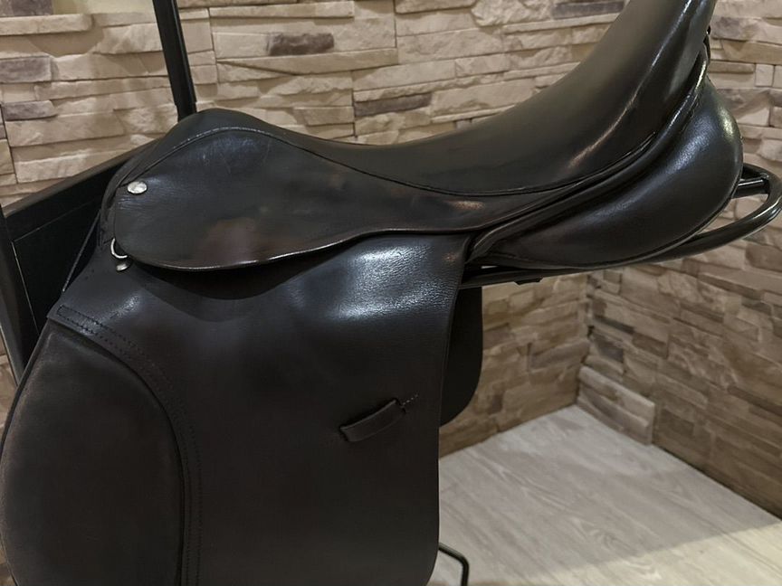 Седло для лошади универсальное