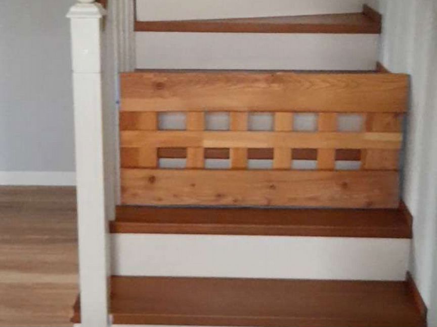 Ограждение от собак на лестницу