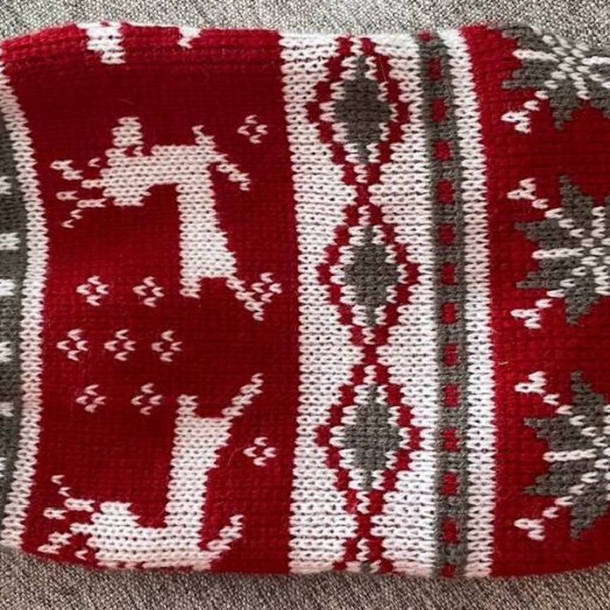 Свитерок для кошечек или маленьких собак