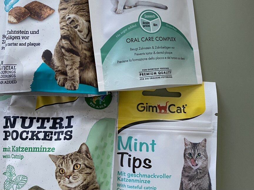 Корм для кошек Gimcat (Сухарики и конфетки)