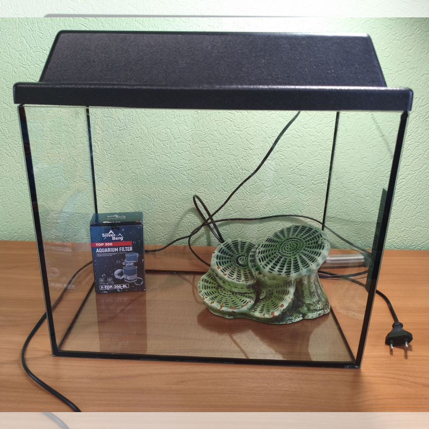 Аквариум с фильтром на 25 литров