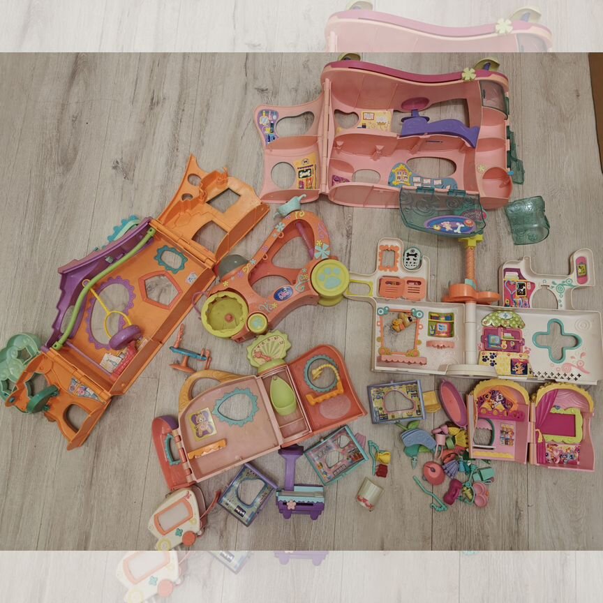 Домики игрушки Littlest Pet Shop LPS