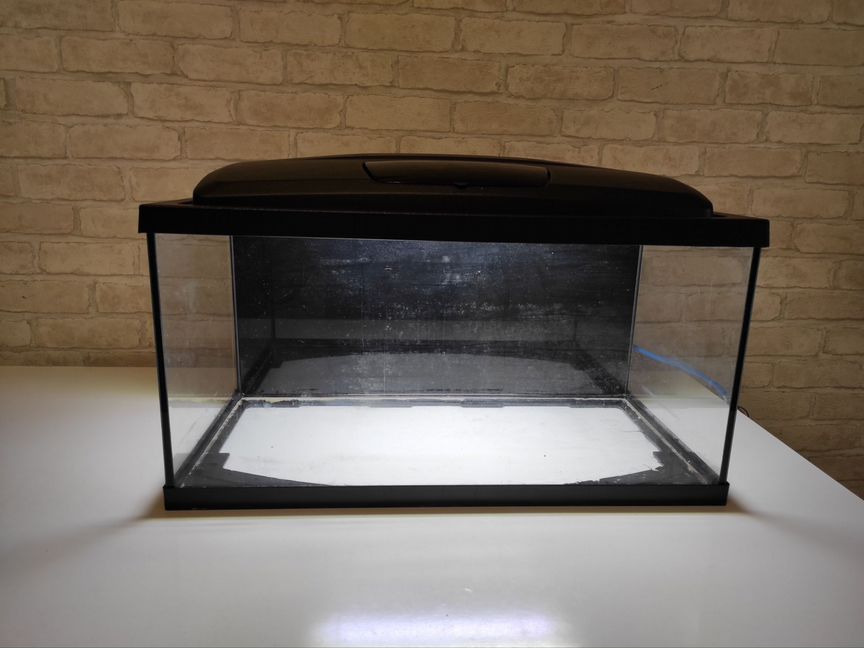 Аквариум aquael 60*30*30 (56л)