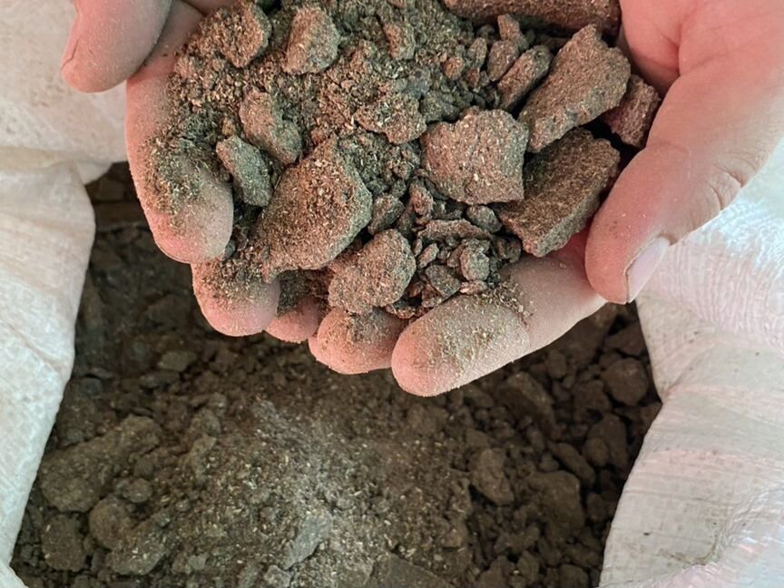 Подсолнечный жмых (38), полнорационные корма