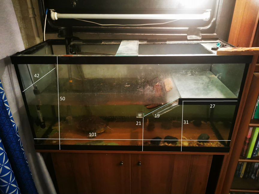 Аквариум с тумбой 200л, требует ремонта