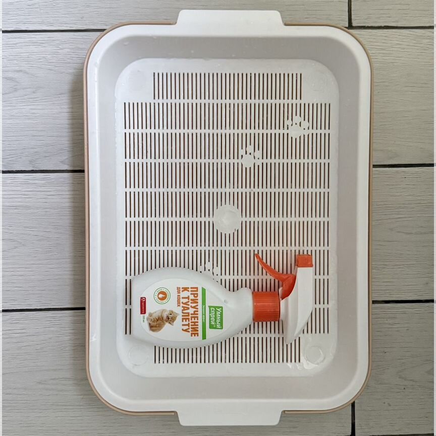 Лоток и спрей для приучения