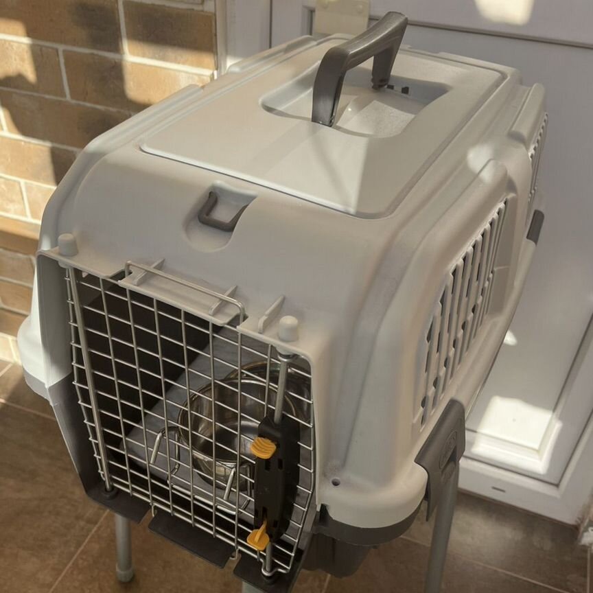 Переноска пластиковая для животных