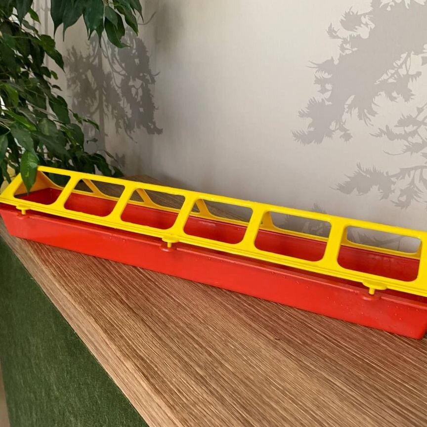 Кормушка для цыплят