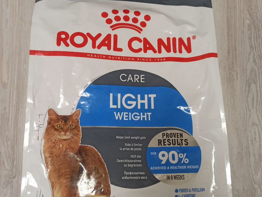 Корм для кошек Royal Canin Light Weight, 8 кг