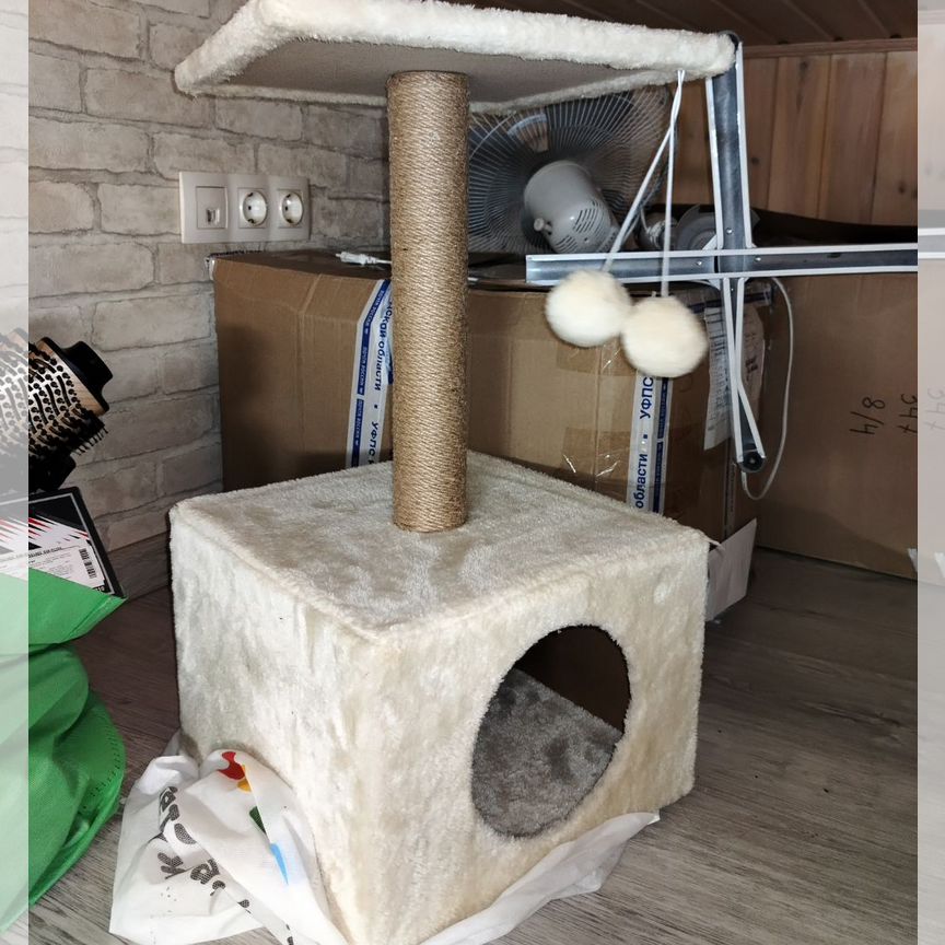 Кошачий домик с когтеточкой. Новый