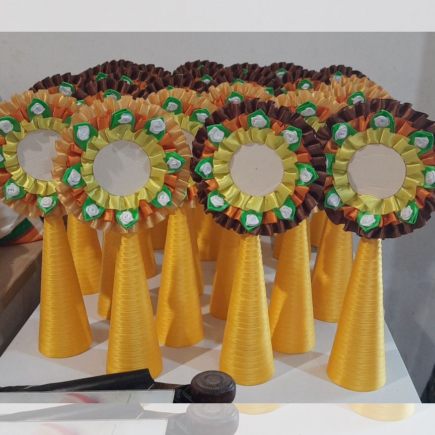 Наградные розетки кубки