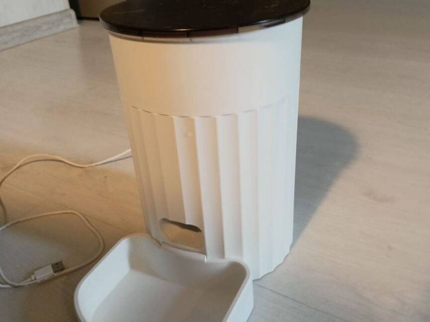 Авто кормушка для животных wifi