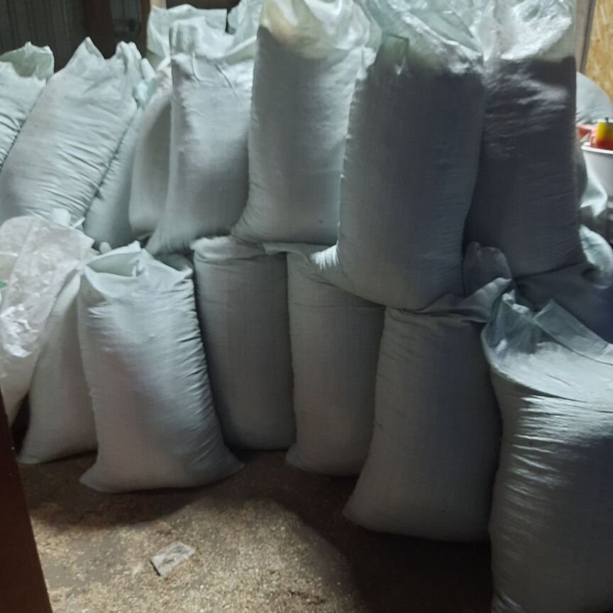 Опилки В мешках