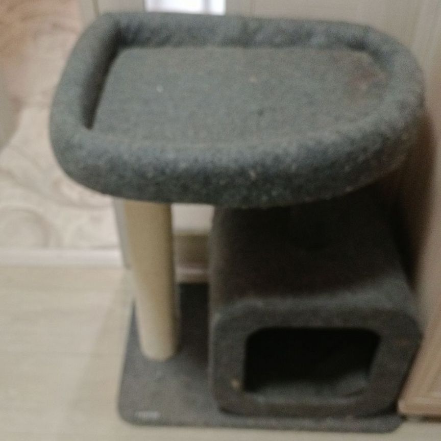 Когтеточка домик для кошки бу