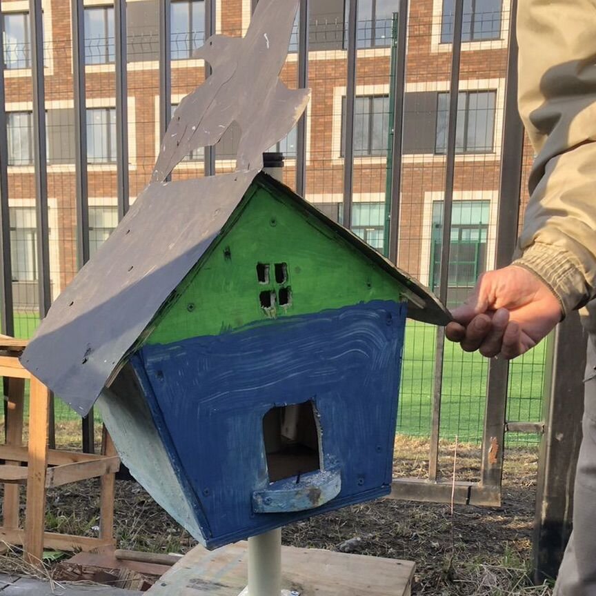 Кормушка для птиц