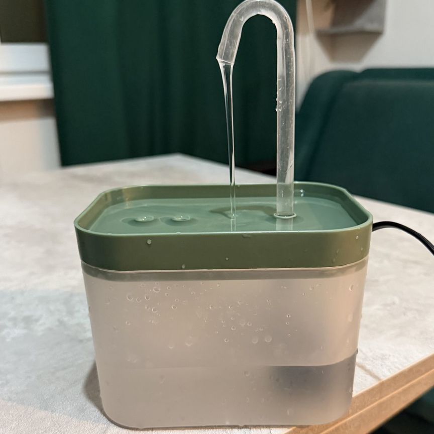 Фонтан поилка