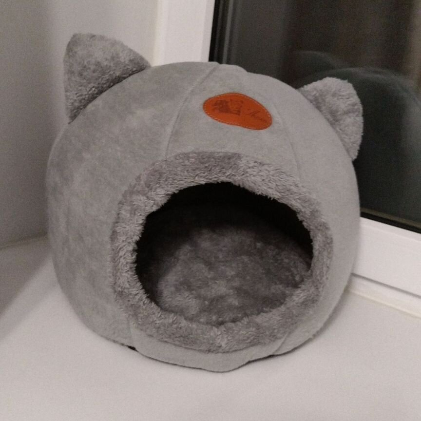 Лежанка для кошек новая