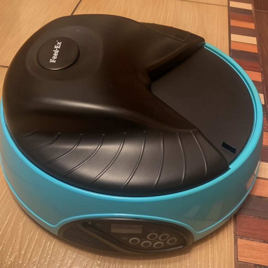 Автоматическая кормушка для животных