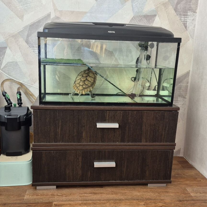 Аквариум с тумбой