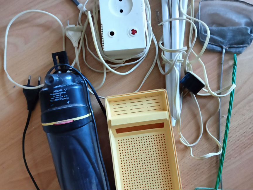 Оборудование для аквариума и прочее