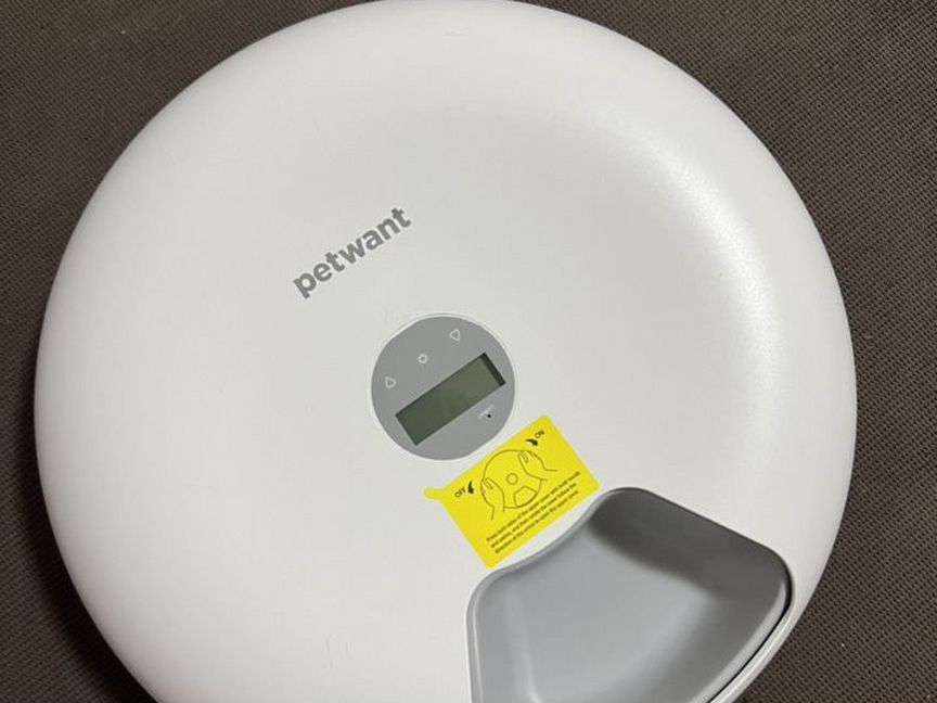 Petwant Автоматическая кормушка