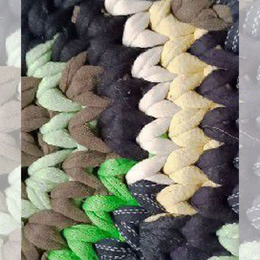 Коврик-лежанка связанный крючком