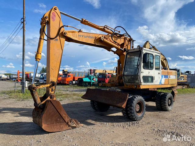 Колёсный экскаватор Hyundai R200W-2, 1999 купить в Ярославле ...