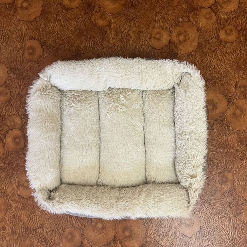 Лежанка для собак мелких пород и кошек