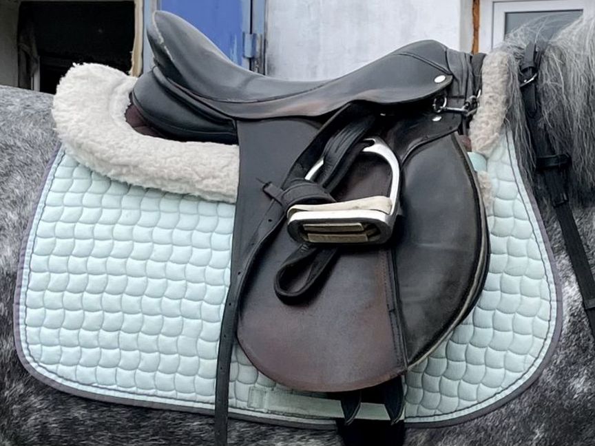 Седло для пони