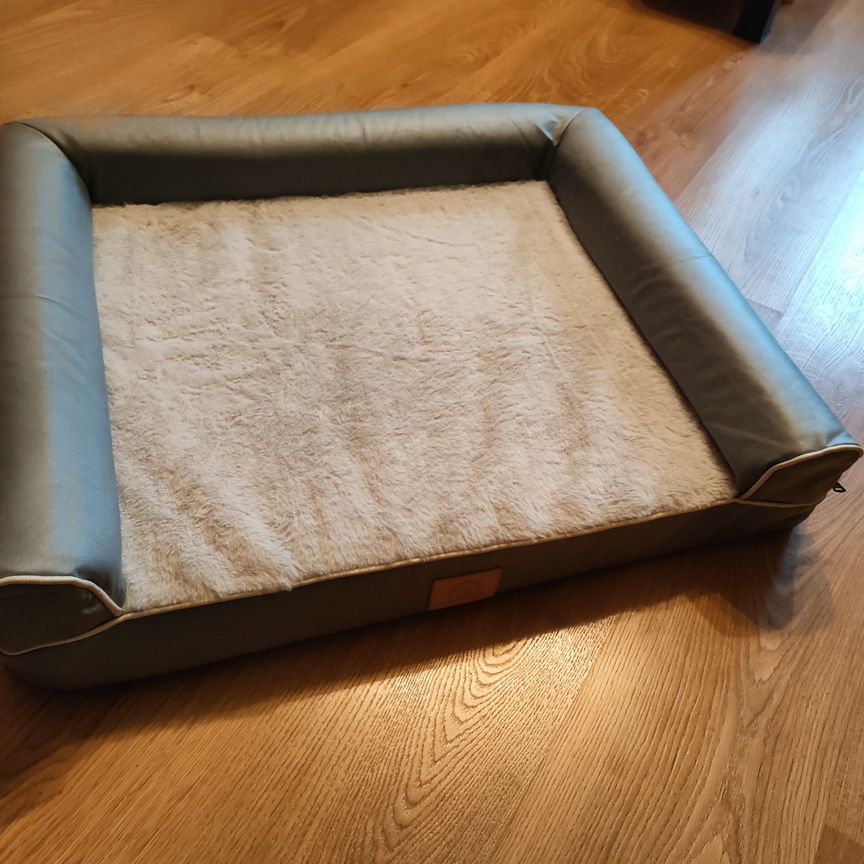 Лежанка для собаки