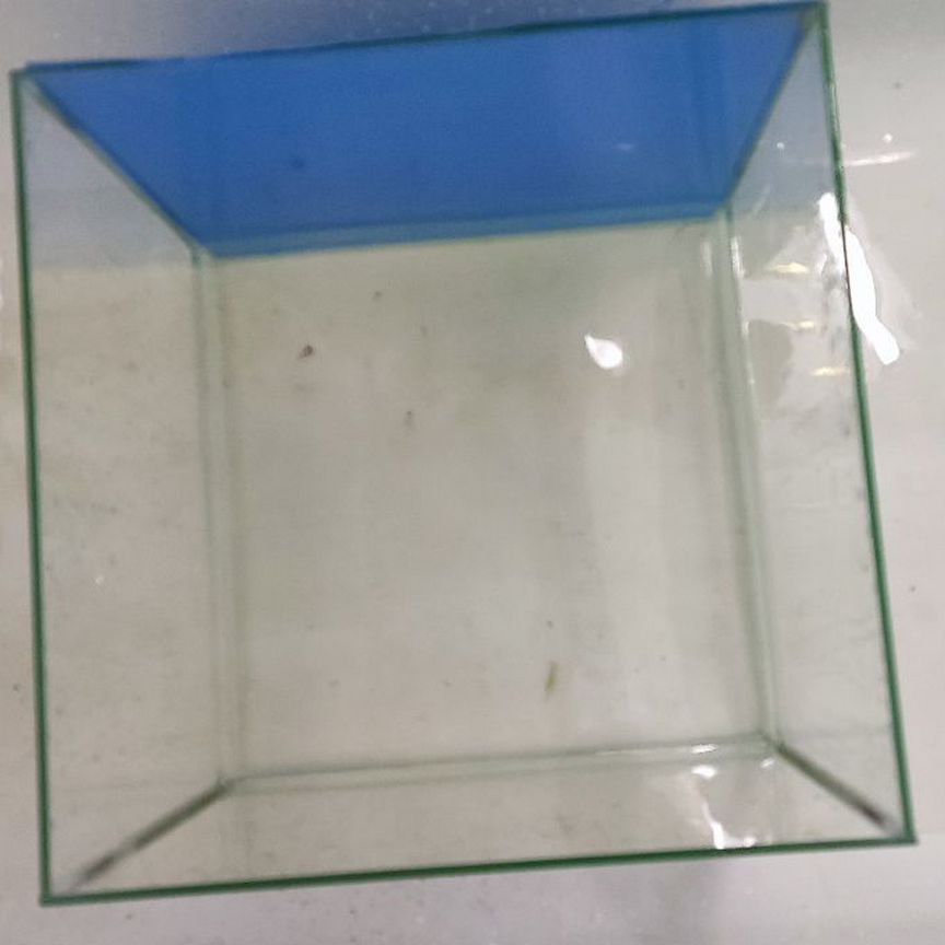 Аквариум 30 литров, фильтры, водоросли, грунт