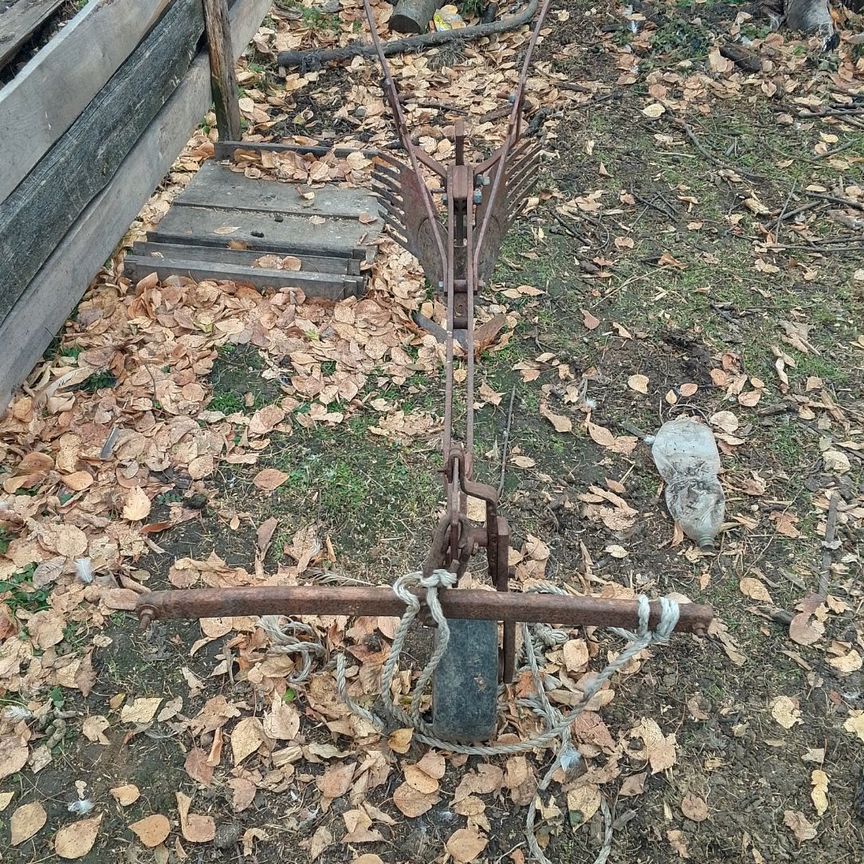 Продам плуг конныи, телега,сани, збруя 2 комплекта