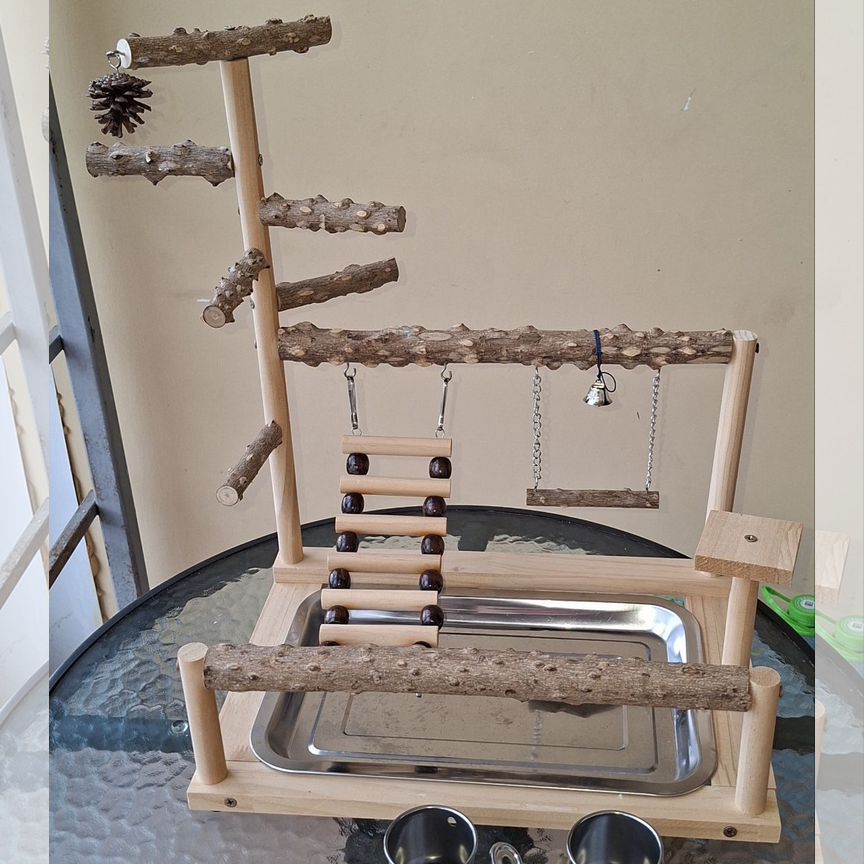 Стенд для птиц