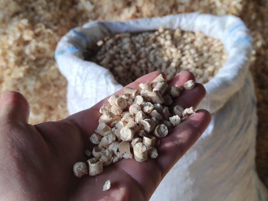 Древесный наполнитель для кошачьего туалета